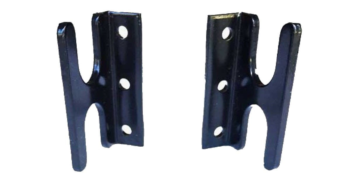 Hook blocks Genovese door for Blindy bar | Windowo